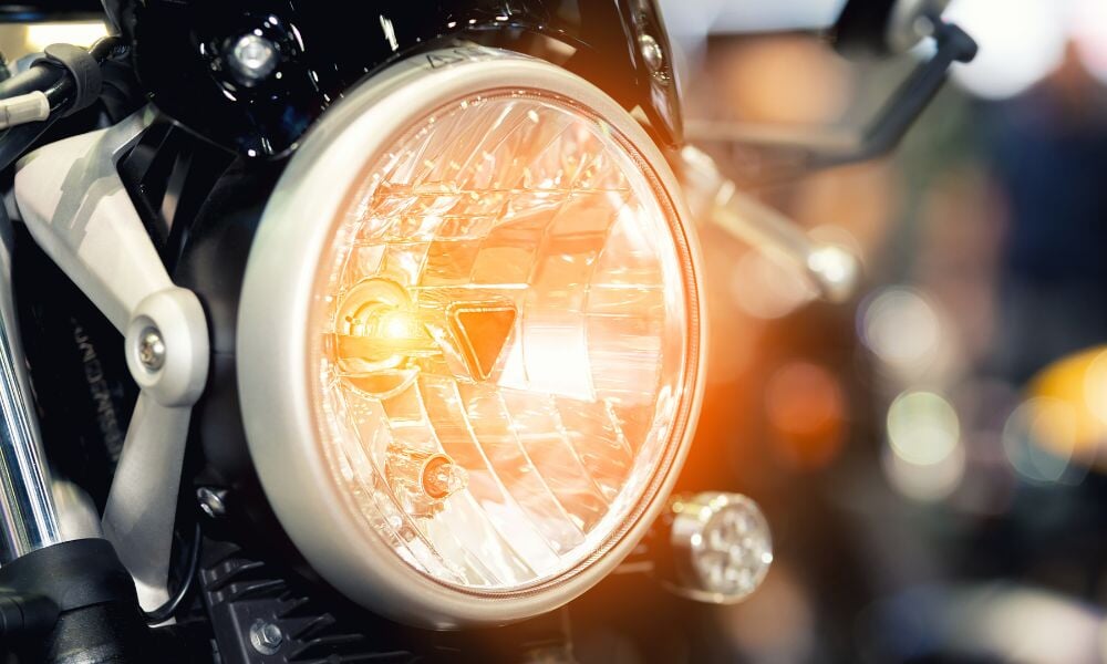 The Impact of Colored Lights on Motorcycle Visibility – EagleLights