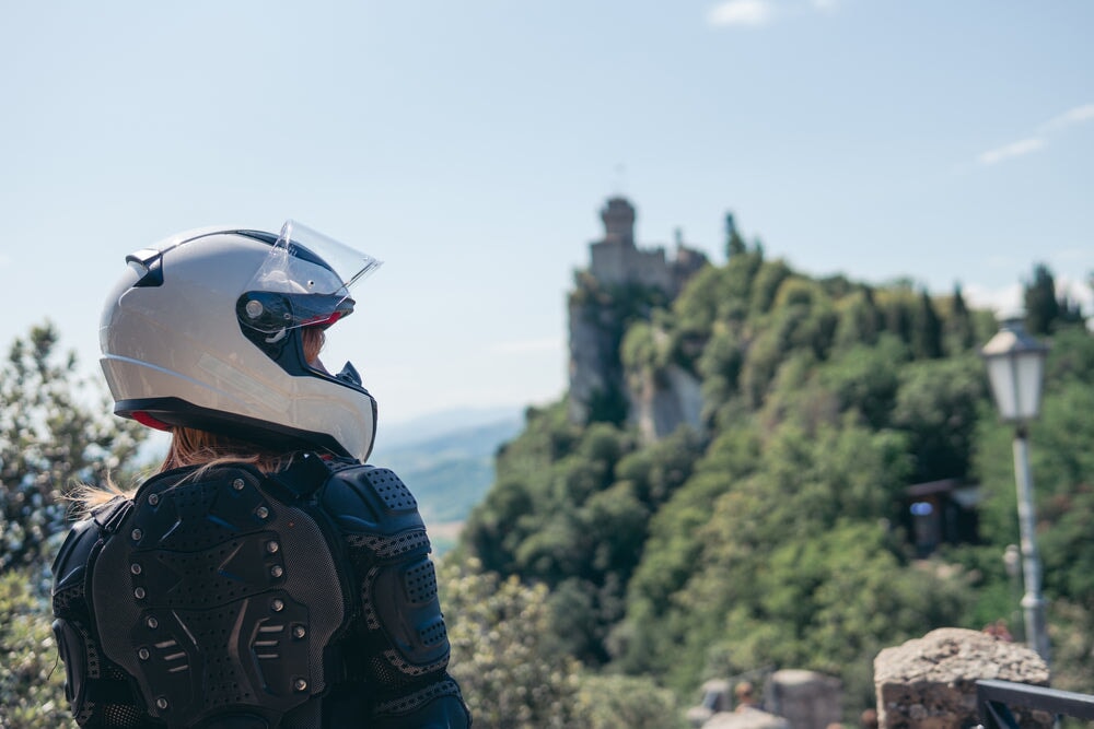 Understanding the Importance of DOT Certification for Motorcycle Rider ...